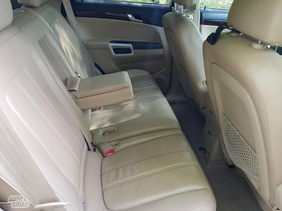 White Opel Antara 2009 in Vilnius, with an engine capacity of 3.60 L and mileage of 278 thousand km for 2699 €, photo 10 on AUTOMOTO.COM.LV