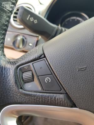 White Opel Antara 2009 in Vilnius, with an engine capacity of 3.60 L and mileage of 278 thousand km for 2699 €, photo 20 on AUTOMOTO.COM.LV