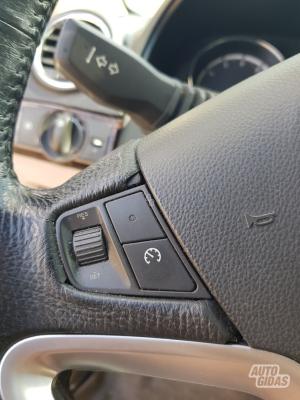 White Opel Antara 2009 in Vilnius, with an engine capacity of 3.60 L and mileage of 278 thousand km for 2499 €, photo 17 on AUTOMOTO.COM.LV