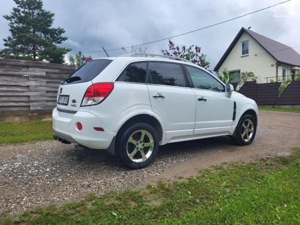 White Opel Antara 2009 in Vilnius, with an engine capacity of 3.60 L and mileage of 270 thousand km for 3300 €, photo 4 on AUTOMOTO.COM.LV