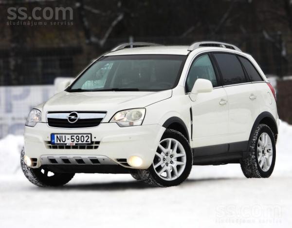 White Opel Antara 2010 in Riga, with an engine capacity of 2.40 L and mileage of 374 thousand km for 4600 €, photo 1 on AUTOMOTO.COM.LV