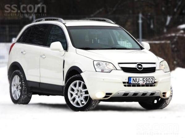 White Opel Antara 2010 in Riga, with an engine capacity of 2.40 L and mileage of 374 thousand km for 4600 €, photo 3 on AUTOMOTO.COM.LV