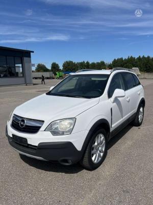 White Opel Antara 2010 in Panevezys, with an engine capacity of 1.99 L and mileage of 292 thousand km for 4100 €, photo 5 on AUTOMOTO.COM.LV