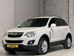 White Opel Antara 2011 in Klaipeda, with an engine capacity of 2.23 L and mileage of 244 thousand km for 4500 €, photo 12 on AUTOMOTO.COM.LV