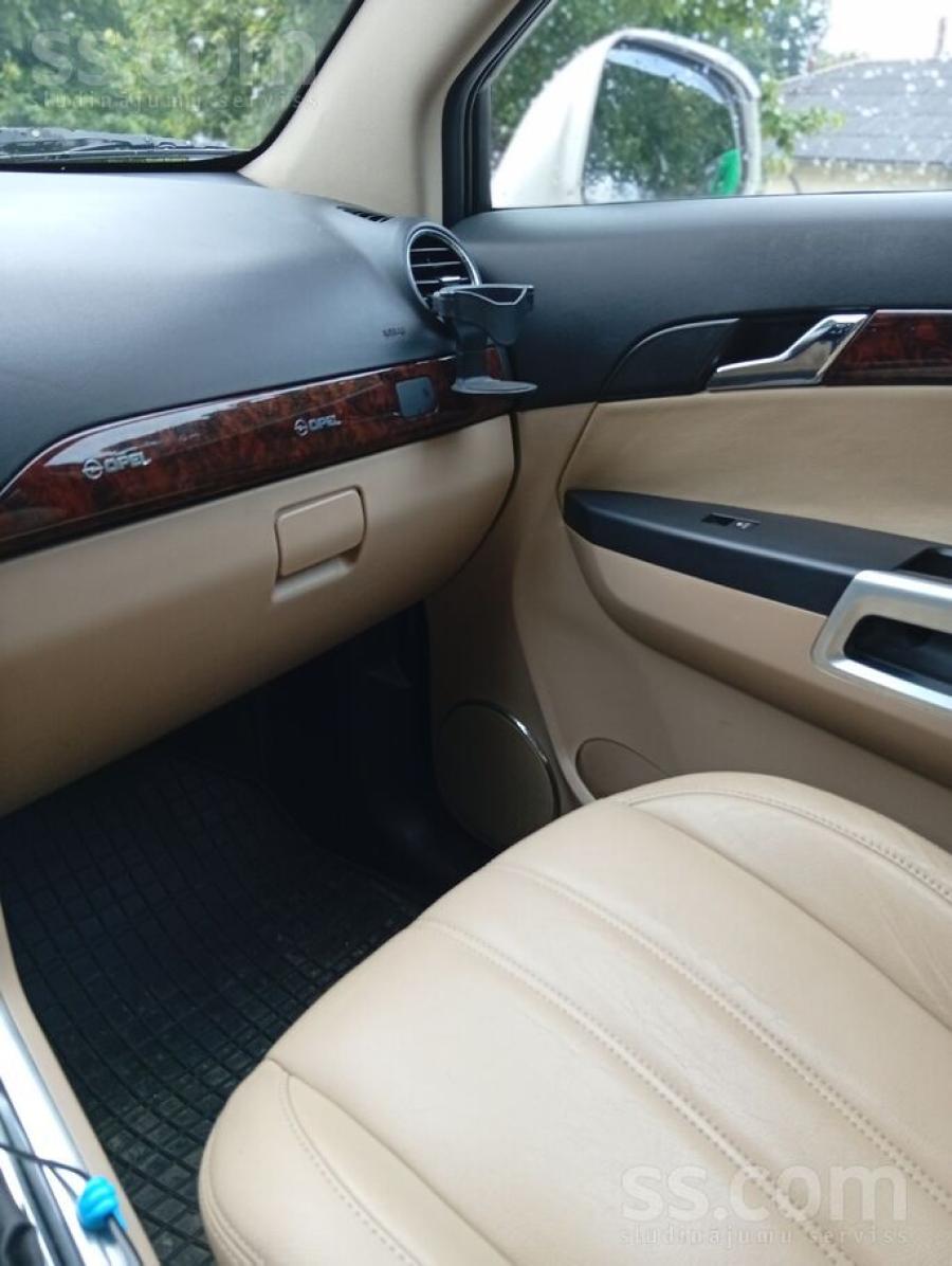 Balts Opel Antara 2011 Rīga, ar dzinēja tilpumu 2.20 L un nobraukumu 245 tūkst. km par 5300 €, foto 7 vietnē AUTOMOTO.COM.LV