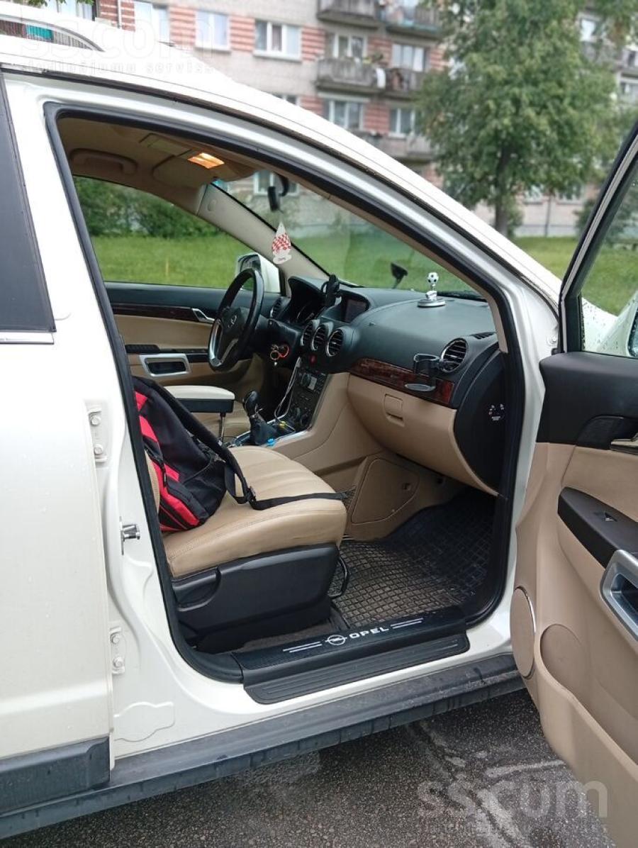 Balts Opel Antara 2011 Rīga, ar dzinēja tilpumu 2.20 L un nobraukumu 245 tūkst. km par 5300 €, foto 8 vietnē AUTOMOTO.COM.LV