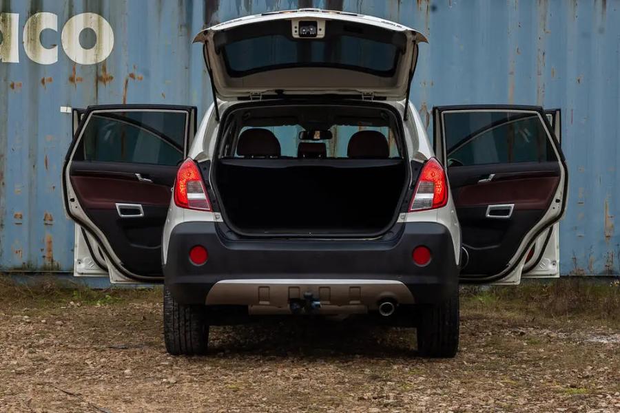 Balts Opel Antara 2011 Rīga, ar dzinēja tilpumu 2.20 L un nobraukumu 158 tūkst. km par 7295 €, foto 6 vietnē AUTOMOTO.COM.LV