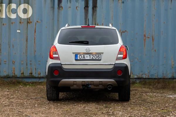 White Opel Antara 2011 in Riga, with an engine capacity of 2.20 L and mileage of 158 thousand km for 7295 €, photo 7 on AUTOMOTO.COM.LV