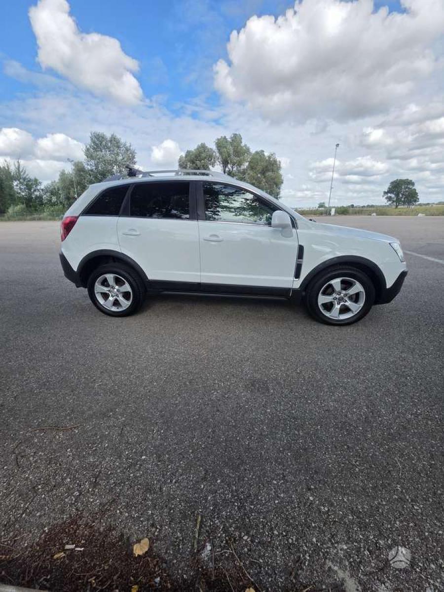 Balts Opel Antara 2011 Marijampole, ar dzinēja tilpumu 1.99 L un nobraukumu 252 tūkst. km par 3450 €, foto 4 vietnē AUTOMOTO.COM.LV