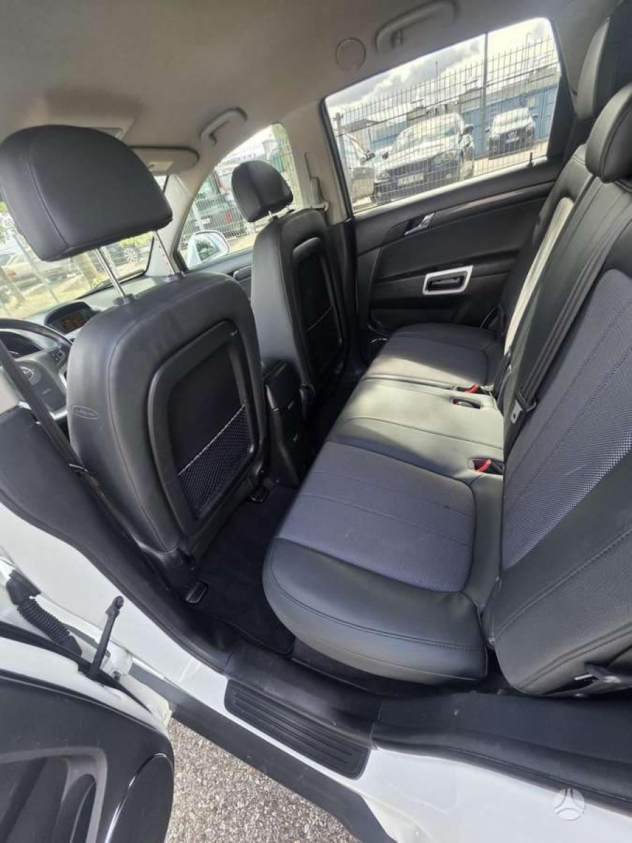 Balts Opel Antara 2011 Marijampole, ar dzinēja tilpumu 1.99 L un nobraukumu 252 tūkst. km par 3450 €, foto 8 vietnē AUTOMOTO.COM.LV