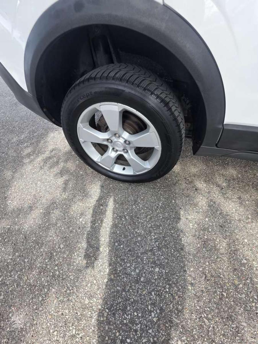 Balts Opel Antara 2011 Marijampole, ar dzinēja tilpumu 1.99 L un nobraukumu 252 tūkst. km par 3450 €, foto 16 vietnē AUTOMOTO.COM.LV