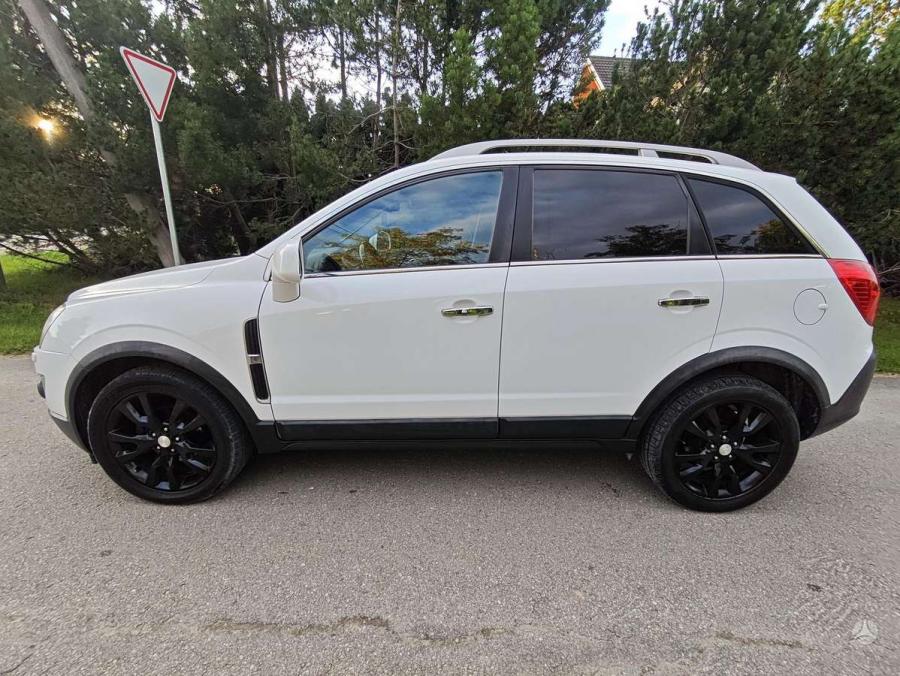 Balts Opel Antara 2011 Šauļi, ar dzinēja tilpumu 2.23 L un nobraukumu 264 tūkst. km par 4700 €, foto 8 vietnē AUTOMOTO.COM.LV