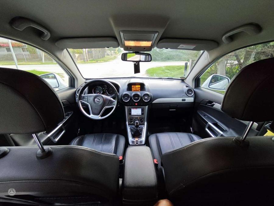 Balts Opel Antara 2011 Šauļi, ar dzinēja tilpumu 2.23 L un nobraukumu 264 tūkst. km par 4700 €, foto 13 vietnē AUTOMOTO.COM.LV