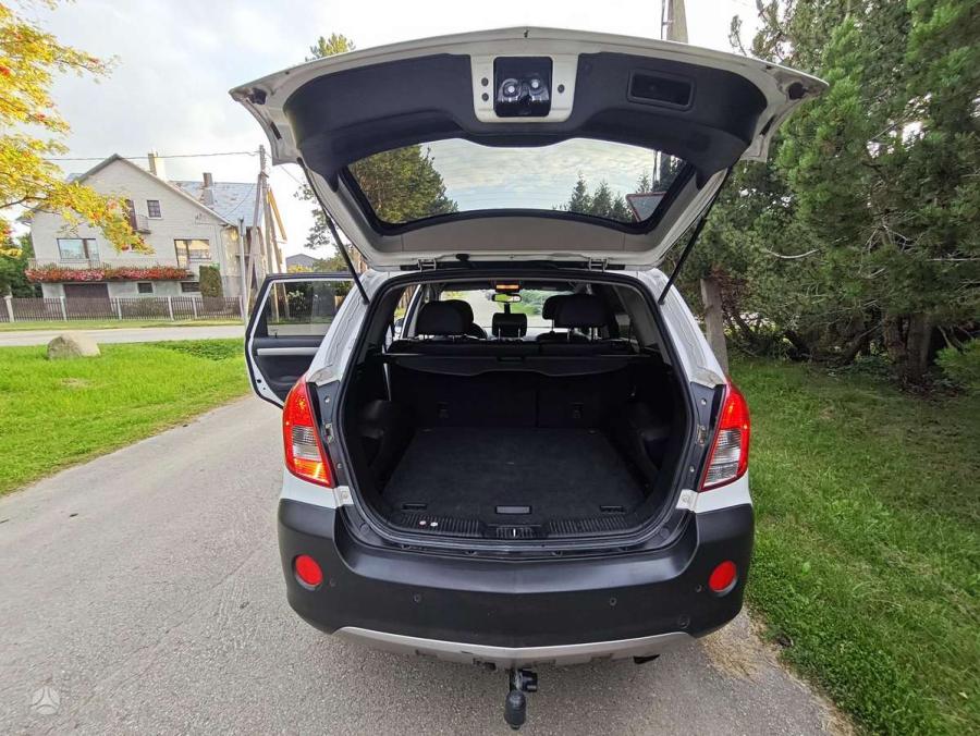 Balts Opel Antara 2011 Šauļi, ar dzinēja tilpumu 2.23 L un nobraukumu 264 tūkst. km par 4700 €, foto 14 vietnē AUTOMOTO.COM.LV