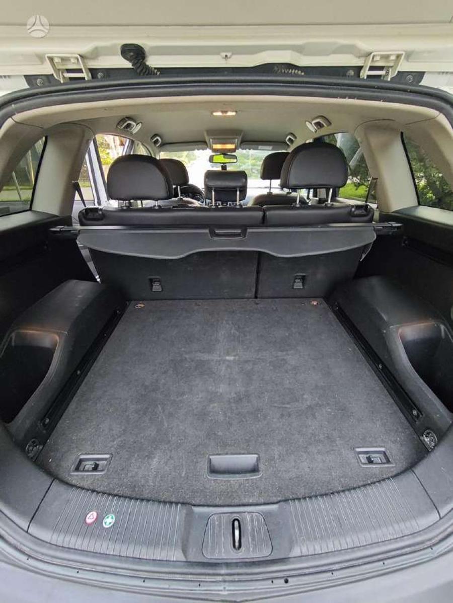 Balts Opel Antara 2011 Šauļi, ar dzinēja tilpumu 2.23 L un nobraukumu 264 tūkst. km par 4700 €, foto 15 vietnē AUTOMOTO.COM.LV