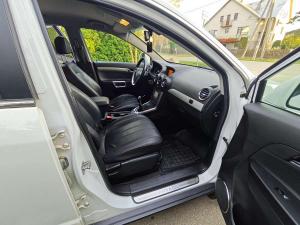 Balts Opel Antara 2011 Šauļi, ar dzinēja tilpumu 2.23 L un nobraukumu 264 tūkst. km par 4700 €, foto 21 vietnē AUTOMOTO.COM.LV