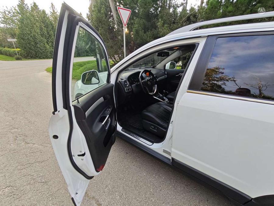 Balts Opel Antara 2011 Šauļi, ar dzinēja tilpumu 2.23 L un nobraukumu 264 tūkst. km par 4700 €, foto 22 vietnē AUTOMOTO.COM.LV
