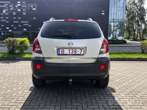 White Opel Antara 2011 in Jelgava, with an engine capacity of 2.20 L and mileage of 136 thousand km for 5700 €, photo 5 on AUTOMOTO.COM.LV