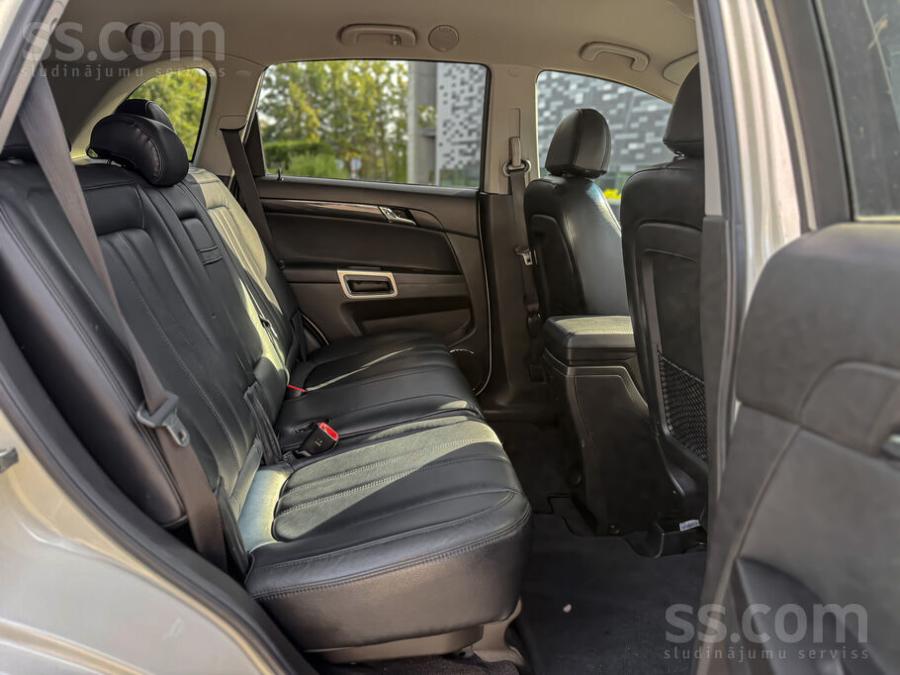 White Opel Antara 2011 in Jelgava, with an engine capacity of 2.20 L and mileage of 136 thousand km for 5700 €, photo 13 on AUTOMOTO.COM.LV