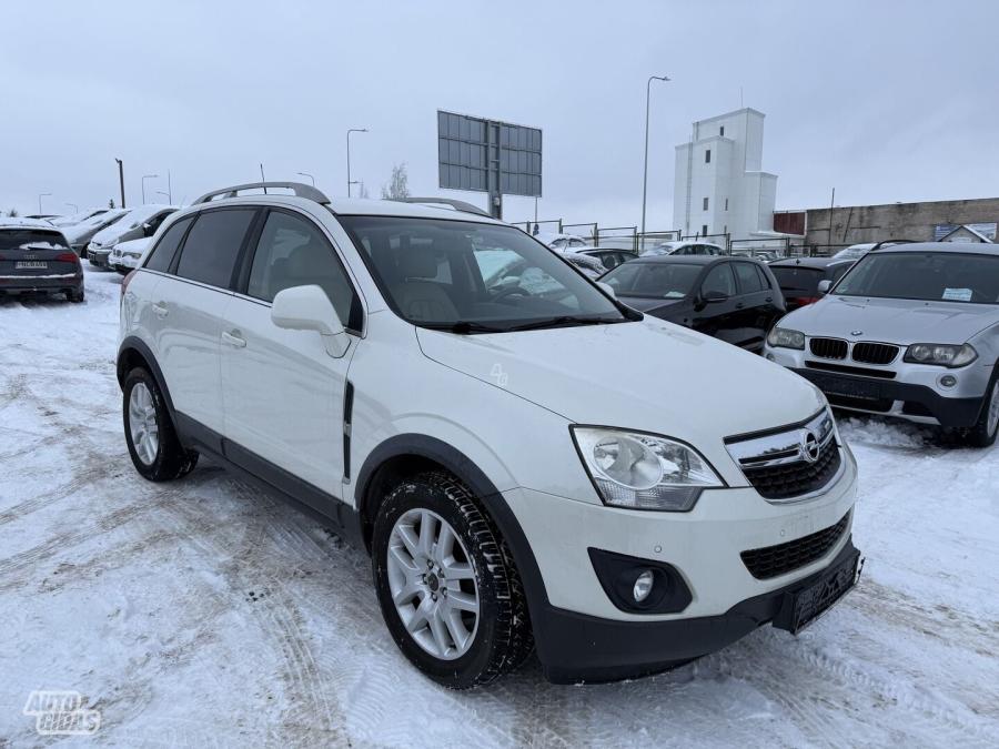 White Opel Antara 2012 in Utena, with an engine capacity of 2.20 L and mileage of 219 thousand km for 5400 €, photo 3 on AUTOMOTO.COM.LV