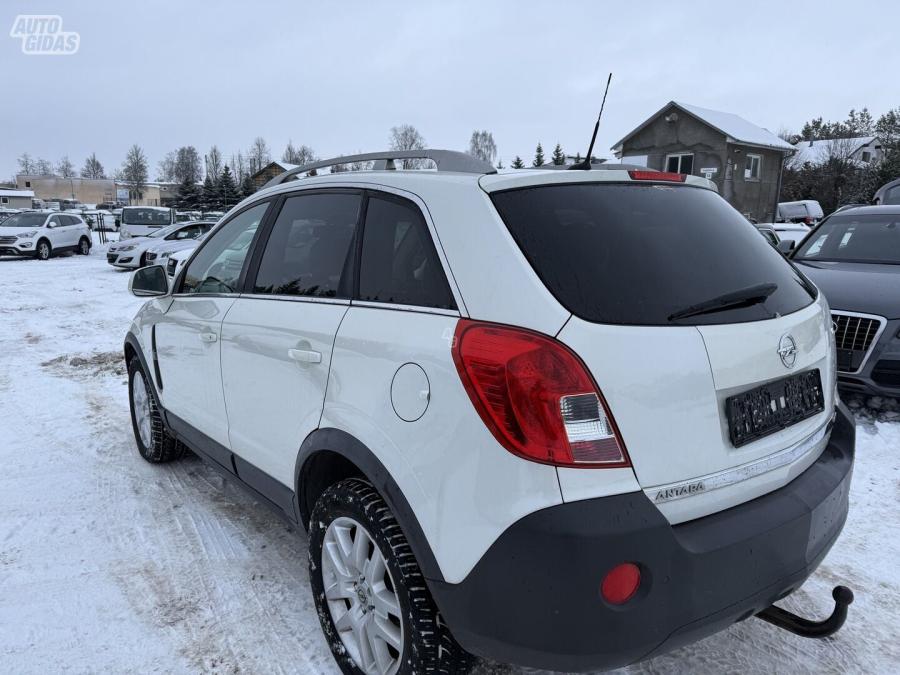 White Opel Antara 2012 in Utena, with an engine capacity of 2.20 L and mileage of 219 thousand km for 5400 €, photo 6 on AUTOMOTO.COM.LV