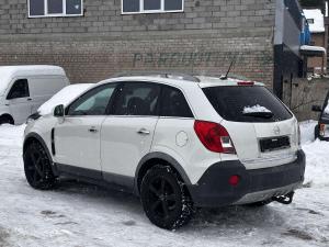 White Opel Antara 2012 in Utena, with an engine capacity of 2.20 L and mileage of 298 thousand km for 4750 €, photo 3 on AUTOMOTO.COM.LV