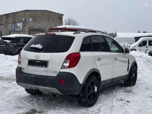 White Opel Antara 2012 in Utena, with an engine capacity of 2.20 L and mileage of 298 thousand km for 4750 €, photo 5 on AUTOMOTO.COM.LV