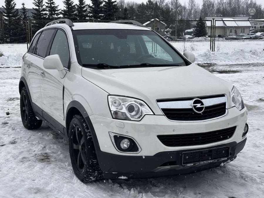 White Opel Antara 2012 in Utena, with an engine capacity of 2.20 L and mileage of 298 thousand km for 4750 €, photo 8 on AUTOMOTO.COM.LV