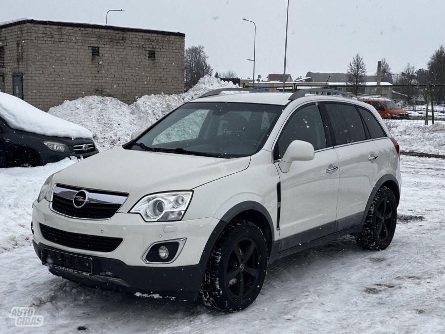 White Opel Antara 2012 in Utena, with an engine capacity of 2.20 L and mileage of 298 thousand km for 4750 €, photo 1 on AUTOMOTO.COM.LV