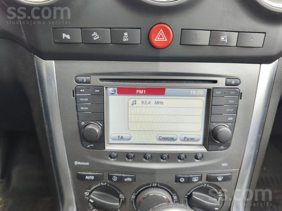 White Opel Antara 2012 in Jelgava, with an engine capacity of 2.20 L and mileage of 0 thousand km for 4990 €, photo 18 on AUTOMOTO.COM.LV