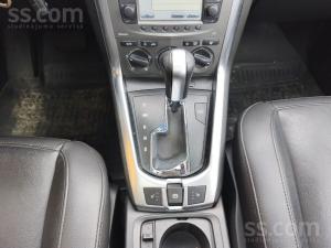 White Opel Antara 2012 in Jelgava, with an engine capacity of 2.20 L and mileage of 0 thousand km for 4990 €, photo 19 on AUTOMOTO.COM.LV