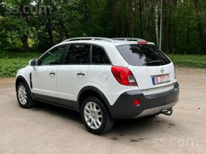 White Opel Antara 2012 in Riga, with an engine capacity of 2.20 L and mileage of 0 thousand km for 4599 €, photo 4 on AUTOMOTO.COM.LV