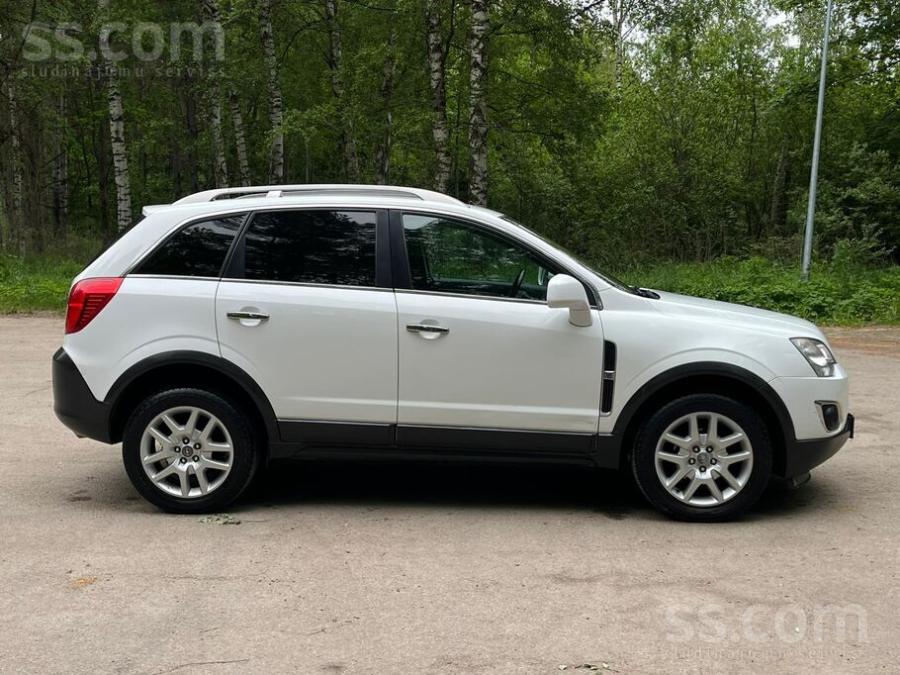 White Opel Antara 2012 in Riga, with an engine capacity of 2.20 L and mileage of 0 thousand km for 4599 €, photo 7 on AUTOMOTO.COM.LV