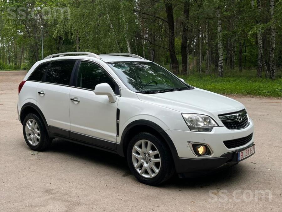 White Opel Antara 2012 in Riga, with an engine capacity of 2.20 L and mileage of 0 thousand km for 4599 €, photo 8 on AUTOMOTO.COM.LV