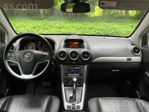 White Opel Antara 2012 in Riga, with an engine capacity of 2.20 L and mileage of 0 thousand km for 4599 €, photo 10 on AUTOMOTO.COM.LV