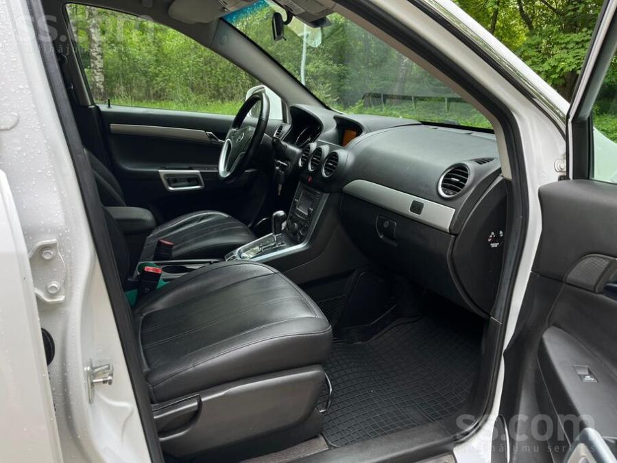 White Opel Antara 2012 in Riga, with an engine capacity of 2.20 L and mileage of 0 thousand km for 4599 €, photo 20 on AUTOMOTO.COM.LV
