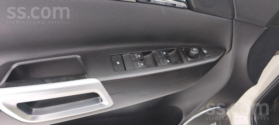 Balts Opel Antara 2012 Rīga, ar dzinēja tilpumu 2.20 L un nobraukumu 0 tūkst. km par 5300 €, foto 12 vietnē AUTOMOTO.COM.LV