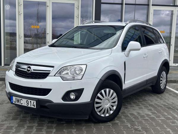 White Opel Antara 2012 in Vilnius, with an engine capacity of 2.23 L and mileage of 348 thousand km for 3500 €, photo 3 on AUTOMOTO.COM.LV