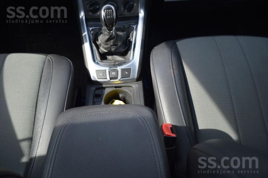Balts Opel Antara 2012 Dobele, ar dzinēja tilpumu 2.20 L un nobraukumu 249 tūkst. km par 5000 €, foto 13 vietnē AUTOMOTO.COM.LV