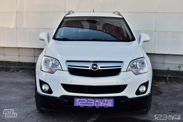 White Opel Antara 2013 in Kretinga, with an engine capacity of 2.20 L and mileage of 233 thousand km for 5750 €, photo 3 on AUTOMOTO.COM.LV