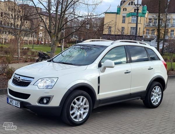 White Opel Antara 2013 in Siauliai, with an engine capacity of 2.20 L and mileage of 216 thousand km for 4450 €, photo 3 on AUTOMOTO.COM.LV