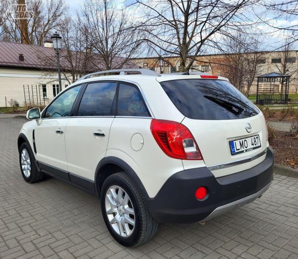 White Opel Antara 2013 in Siauliai, with an engine capacity of 2.20 L and mileage of 216 thousand km for 4450 €, photo 5 on AUTOMOTO.COM.LV