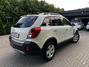 White Opel Antara 2013 in Druskininkai, with an engine capacity of 2.23 L and mileage of 248 thousand km for 5890 €, photo 8 on AUTOMOTO.COM.LV