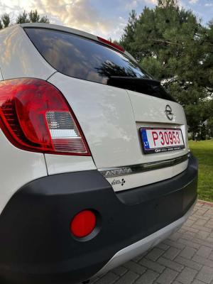 White Opel Antara 2013 in Druskininkai, with an engine capacity of 2.23 L and mileage of 248 thousand km for 5890 €, photo 12 on AUTOMOTO.COM.LV