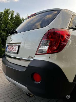 White Opel Antara 2013 in Druskininkai, with an engine capacity of 2.23 L and mileage of 248 thousand km for 5890 €, photo 13 on AUTOMOTO.COM.LV