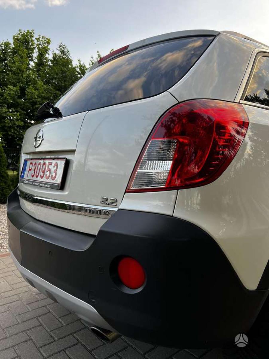 White Opel Antara 2013 in Druskininkai, with an engine capacity of 2.23 L and mileage of 248 thousand km for 5890 €, photo 13 on AUTOMOTO.COM.LV