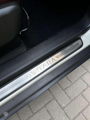 White Opel Antara 2013 in Druskininkai, with an engine capacity of 2.23 L and mileage of 248 thousand km for 5890 €, photo 33 on AUTOMOTO.COM.LV