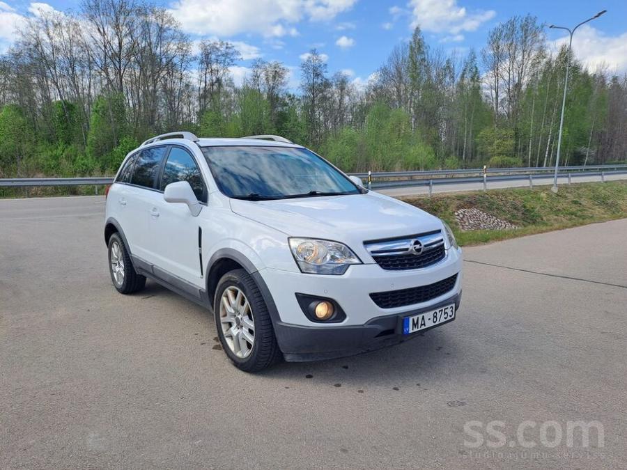 Balts Opel Antara 2013 Preiļi, ar dzinēja tilpumu 2.20 L un nobraukumu 256 tūkst. km par 3700 €, foto 1 vietnē AUTOMOTO.COM.LV