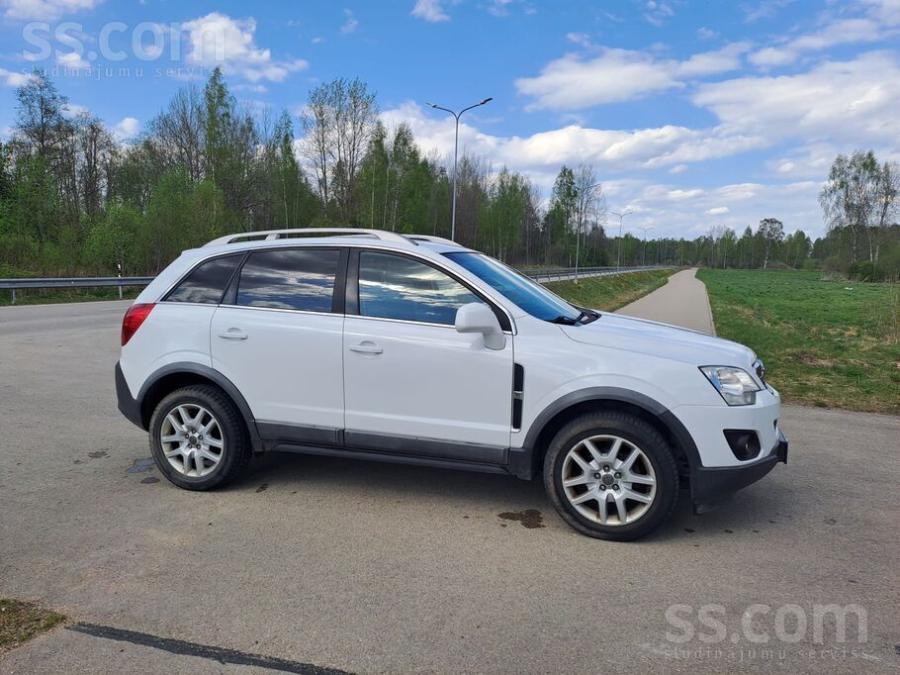 Balts Opel Antara 2013 Preiļi, ar dzinēja tilpumu 2.20 L un nobraukumu 256 tūkst. km par 3700 €, foto 4 vietnē AUTOMOTO.COM.LV