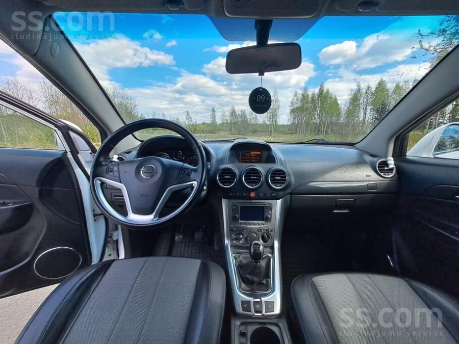 Balts Opel Antara 2013 Preiļi, ar dzinēja tilpumu 2.20 L un nobraukumu 256 tūkst. km par 3700 €, foto 7 vietnē AUTOMOTO.COM.LV